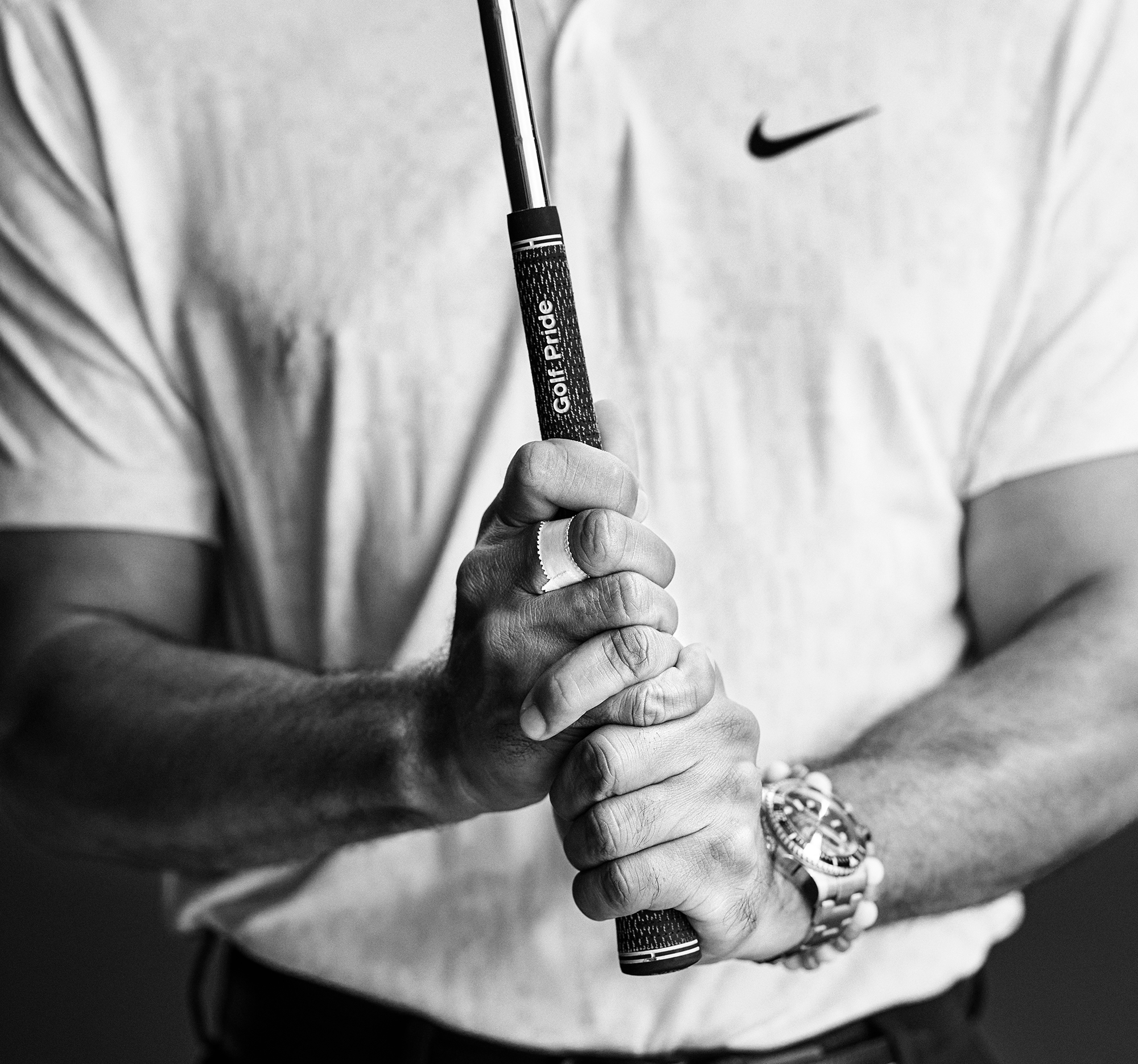 Tiger's hands - Australian Golf Digest