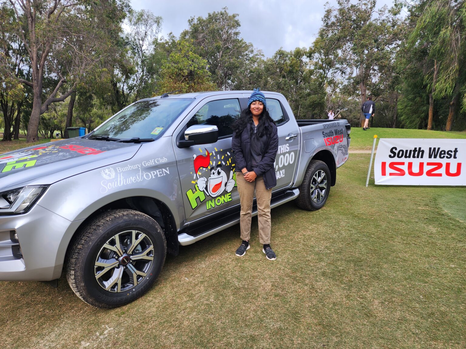 WATCH the heartwarming moment a teen amateur wins a $60,000 car with a ...